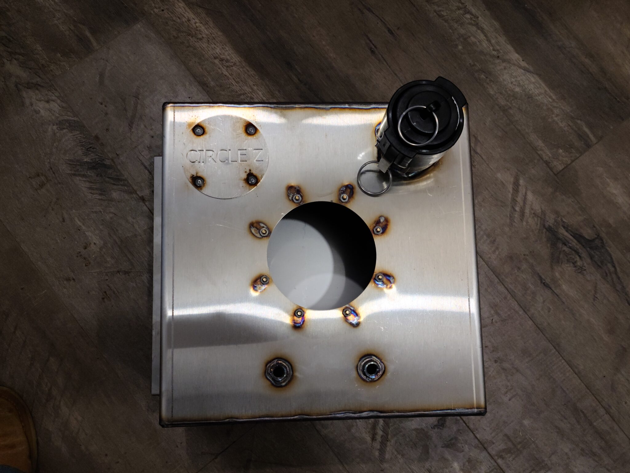 NEWER CAMRY 5 GALLON STAINLESS STEEL FUEL CELL TANK- ROUND - NLR Derby ...